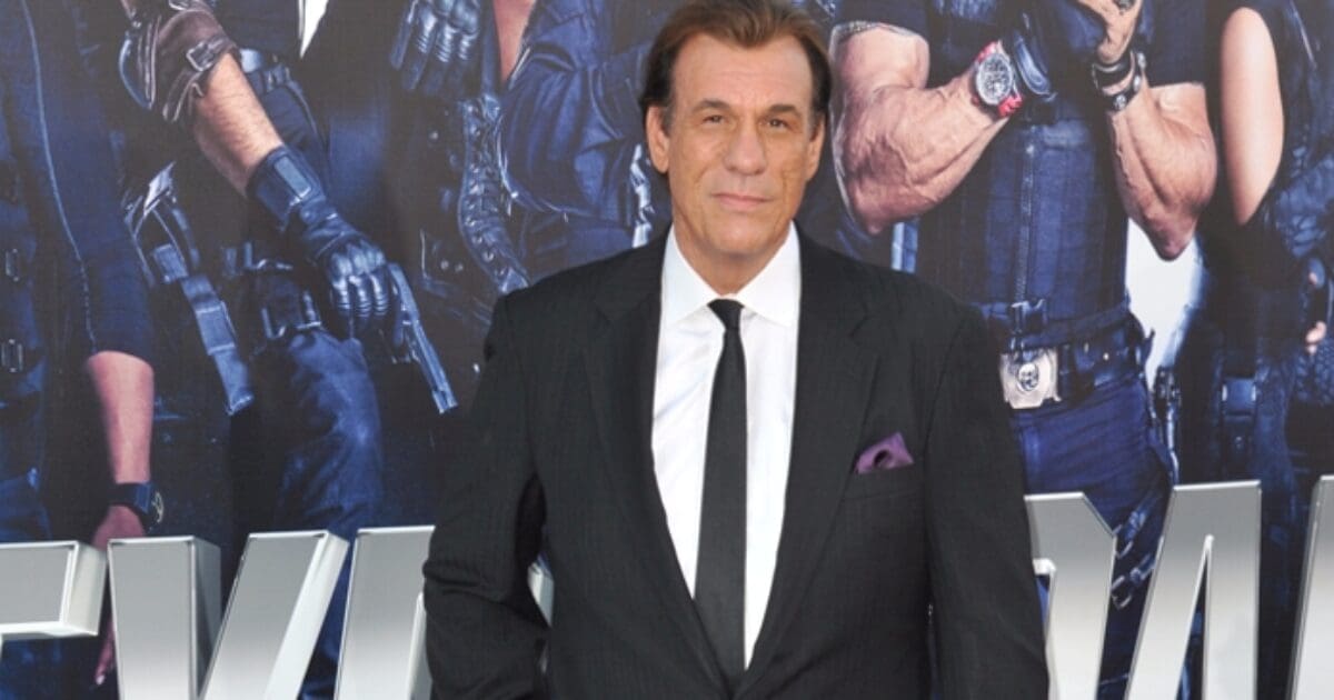 Conservative actor wonders why Hollywood libs won’t invite illegals ...