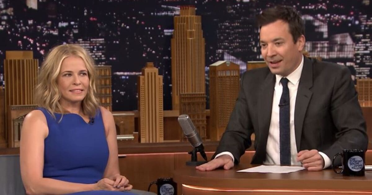 Chelsea Handler strips down to her skivvies to encourage fans to get ...