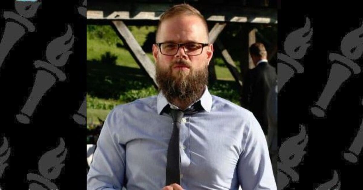 Boston Globe writer laments not peeing on Bill Kristol’s dinner, wishes ...