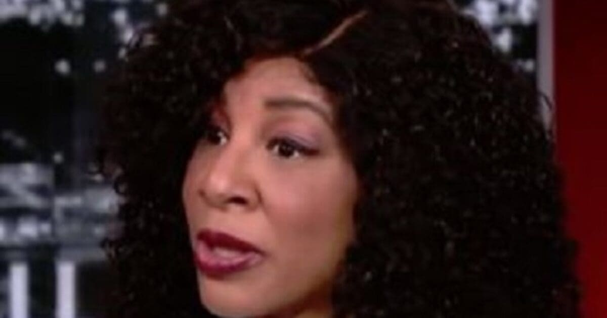 Ex-campaign staffer claimed Trump ‘kissed her forcibly,’ but video says ...