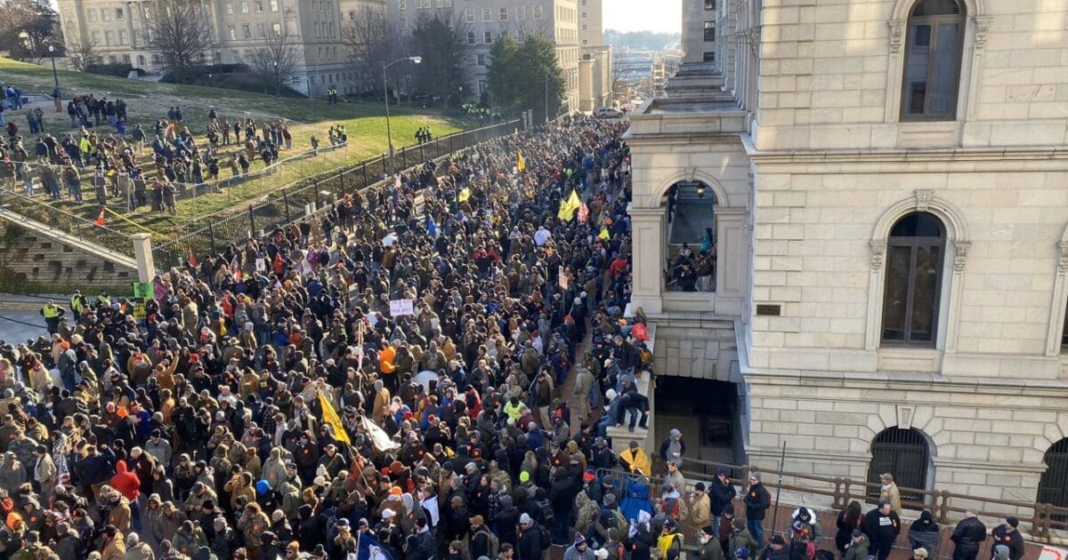 Confusion – and 1,100 purchases denied in first month – as new Virginia ...