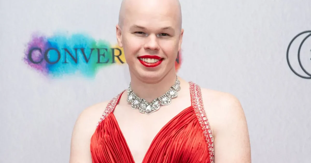 High-ranking transgender official caught stealing woman's luggage ...